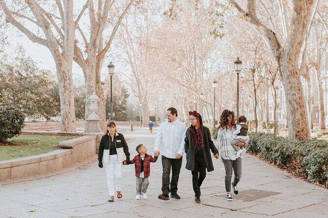 Private Vacation Photography Session with Photographer in Madrid - FAQ