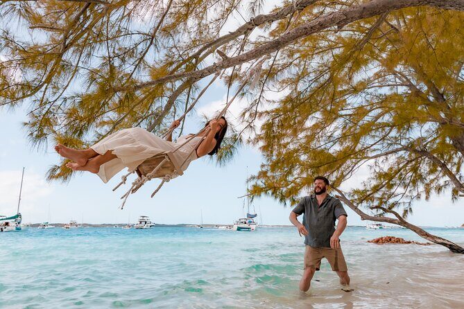 Private Vacation Photoshoot with Photographer in Grand Caymen - What to Expect from Your Grand Caymen Photoshoot