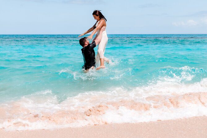 Private Vacation Photoshoot with Photographer in Grand Caymen - The Price and Its Value