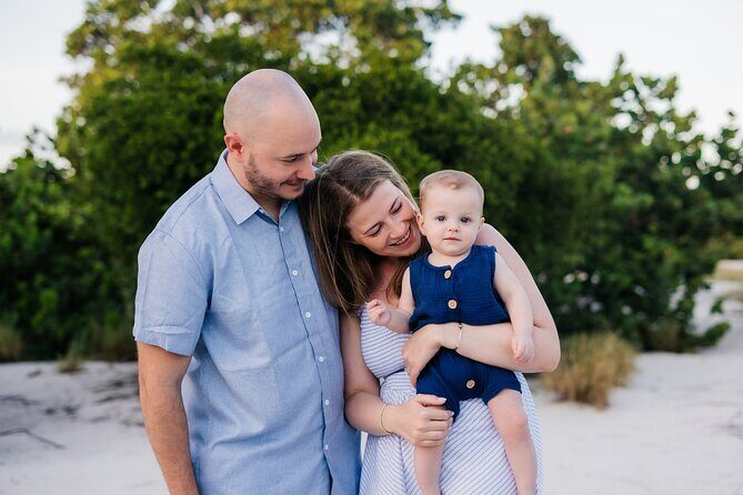 Private Vacation Photoshoot with Photographer in Nassau - The Nassau Setting: Why It Matters