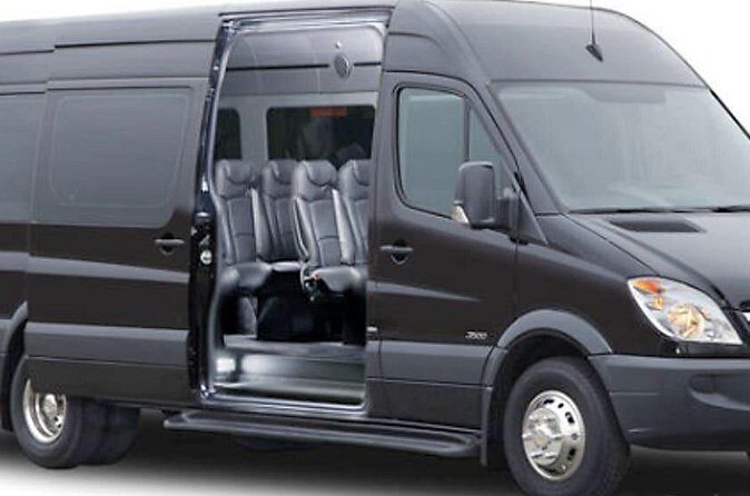 Private VAN New York City Airport Arrival Transfer - Who Should Consider This Service?