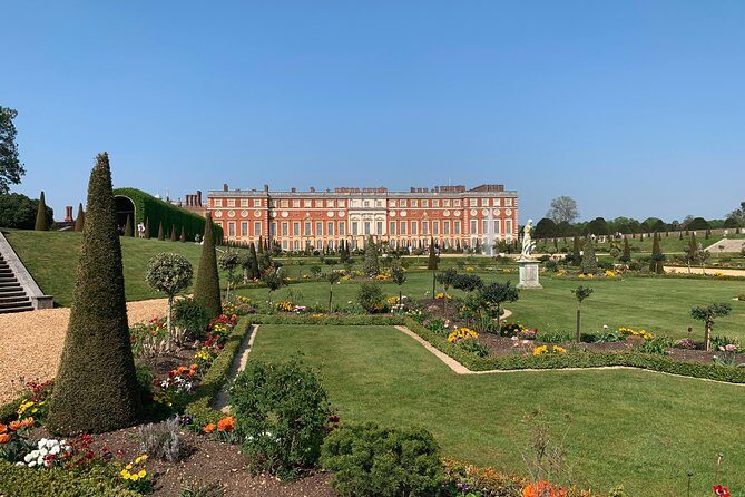 Private Vehicle To Hampton Court Palace From London With Admission Tickets - The Highlights of Hampton Court Palace