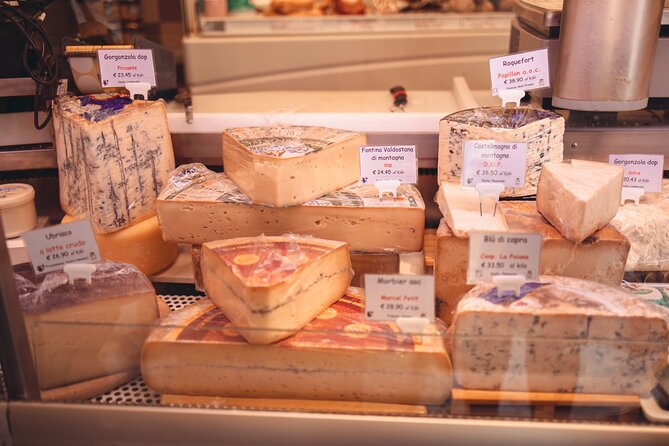 Private Venice Street Food Tour With a Sommelier - Discovering Scartosso