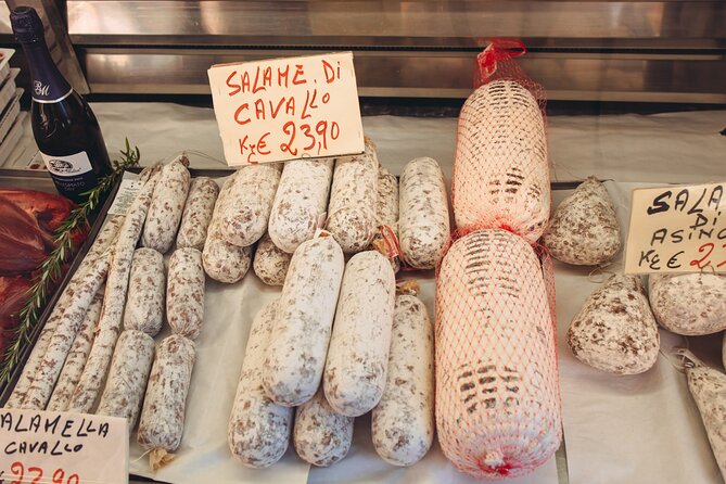 Private Venice Street Food Tour With a Sommelier - Sipping Wines With a Sommelier