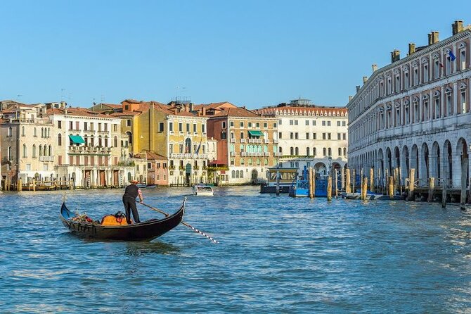 Private Venice Tours With Gondola - Tailor-Made: Choice of Guest! - Meet Your Expert Guide