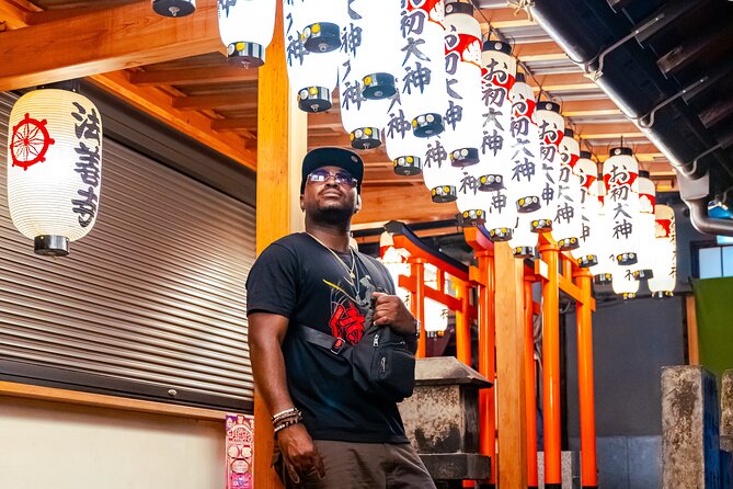 Private Vibrant Night Photoshoot Experience in Osaka (Dotonbori) - Photographers Creative Approach