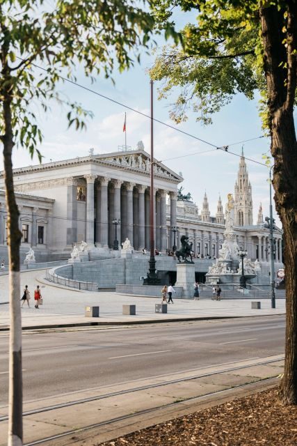 Private Vienna City Tour incl. Schönbrunn Palace by Minivan - What to Expect on the Day