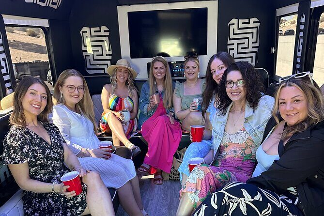 Private Vineyard Tour in Party Bus (4 Vineyards), Includes Lunch - Exploring the Itinerary in Detail