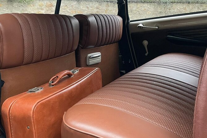 Private Vintage Car Tour of Paris in a Citroën DS - 2H - FAQ