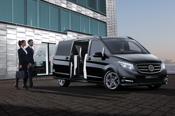 Private VIP Luxury Transfer PUJ Airport to Bavaro And Uvero Alto - The Experience in Action