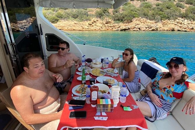 Private VIP Motoryacht Charter in Bodrum For 6 Hours With Lunch - Pricing Structure and Group Size Variations