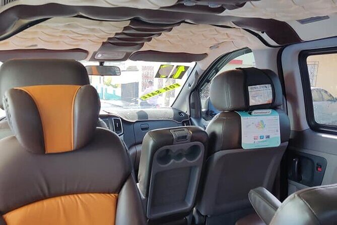 Private VIP VAN Transfer  PUJ Airport to/from Uvero Alto Hotels - Key Points