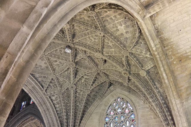 Private Visit Cathedral and Royal Alcazares of Seville - Accessibility and Participation