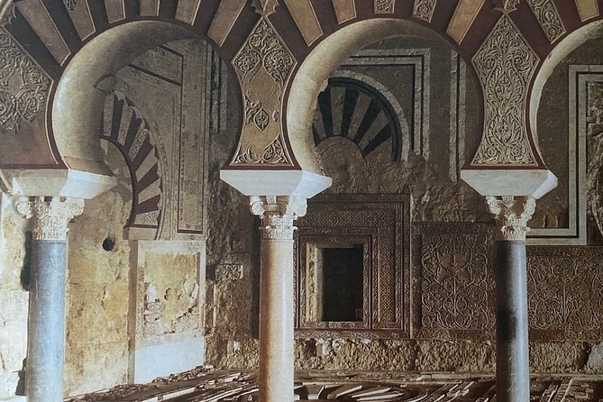 Private Visit to Medina Azahara With Official Guide - Experience With Knowledgeable Guides