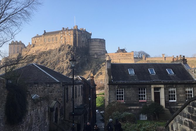 Private Walk: Edinburgh Old Town and New Town - Schedule and Availability
