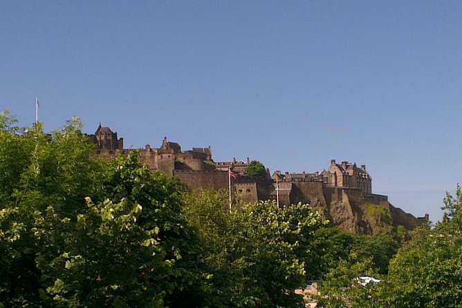 Private Walk: Edinburgh Old Town and New Town - The Sum Up
