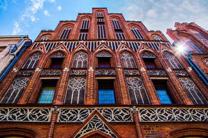 Private walking city tour in Torun - Who Should Book This Tour?