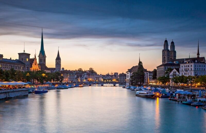 Private Walking Day Tour in Zurich - Key Points