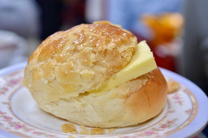 Private Walking Foodie Tour: The Best Bites of Hong Kong Island - A Deep Dive into the Tour Experience