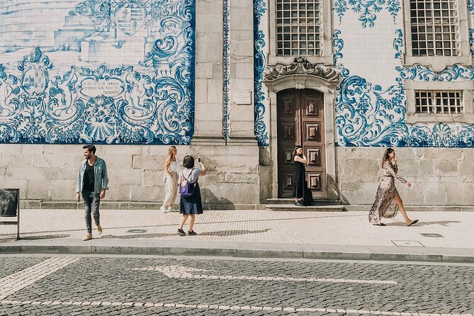 Private Walking Guided Tour to Center of Porto and Gaia - FAQ