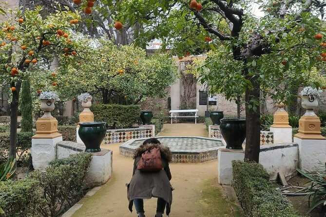 Private Walking Tour Alcazar and Cathedral in Sevilla - Guide Quality and Customer Feedback