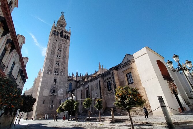 Private Walking Tour Alcazar and Cathedral in Sevilla - Importance of the Meeting Point