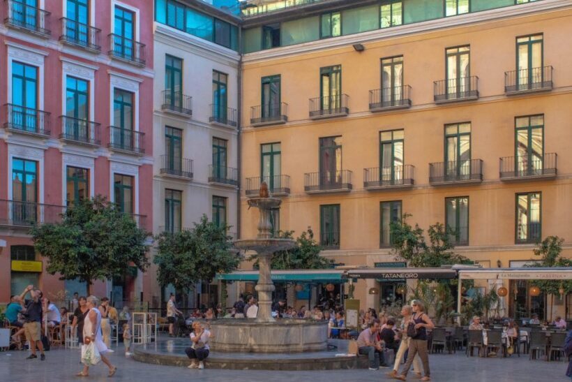 Private walking tour: Cathedral, Alcazaba and Roman Theatre - Who Should Consider This Tour?