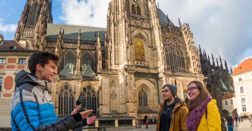Private Walking tour: From Charles Bridge to Prague Castle - Who This Tour Is Best For