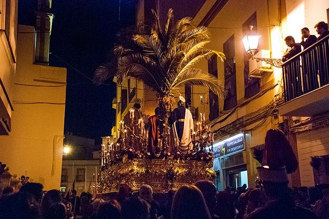 Private Walking Tour Holy Week in Seville - Exploring Holy Week in Seville: What to Expect