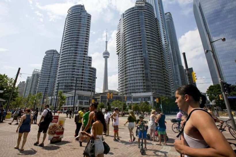 Private Walking Tour in Downtown Toronto - Key Points
