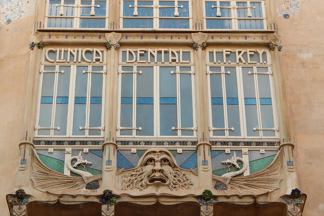 Private Walking Tour in Palma De Mallorca With Local Guides. - Engaging With Local Guides