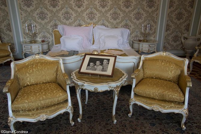 Private Walking Tour of Communist Bucharest - The Sum Up