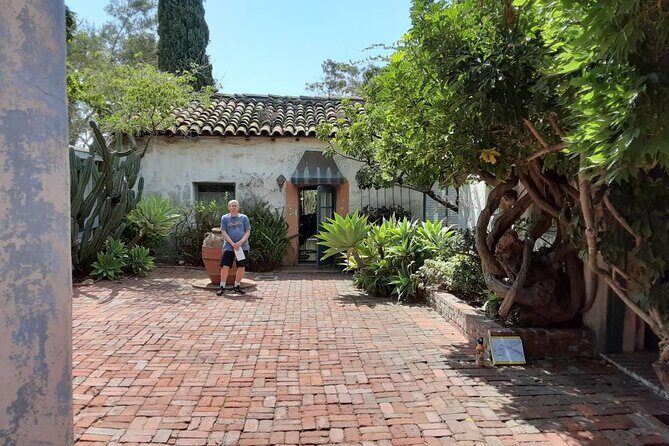 Private Walking Tour of El Pueblo Viejo in Santa Barbara - The Sum Up