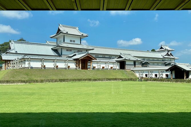 Private Walking Tour of Kanazawas Historical Districts 4h - Participant Information