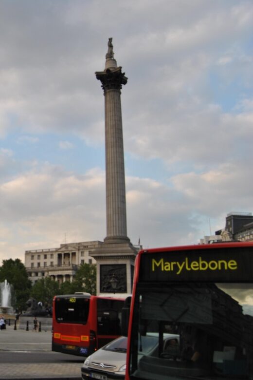 Private walking tour of London - A Deep Dive into the Experience