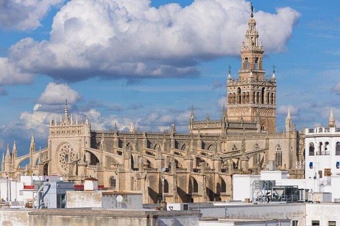 Private Walking Tour: the Essential of Seville - Santa Cruz Neighborhood