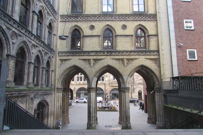 Private Walking Tour through the Fascinating Bremen's City Center - Key Points