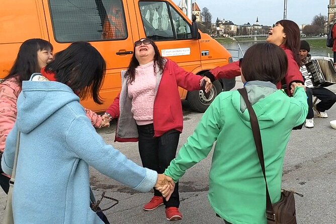 Private Walking Tour Through the Old Town of Salzburg - Highlights of the "Sound of Music" Legacy