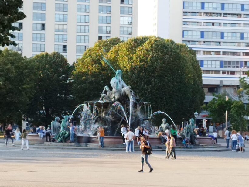 Private Walking Tour with Berlin Highlights Licensed Guide - Analyzing the Value