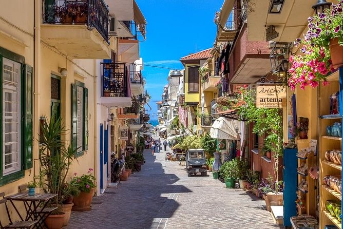 PRIVATE Walking Tour With Lunch and Wine Tasting by a Sommelier - Guides and Hosts