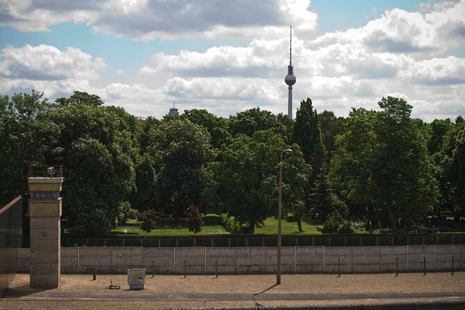 Private Walking Tour: World War 2 and Cold War Sites in Berlin - Expert Local Guides