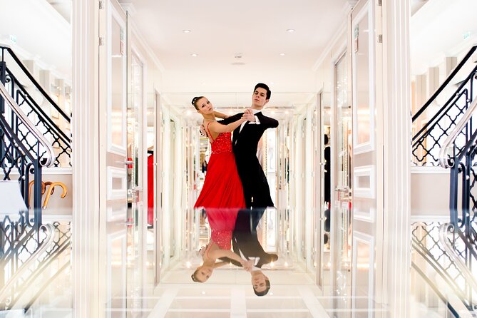 Private Waltz Workshop for Friends & Families (4-14 guests) - Key Points