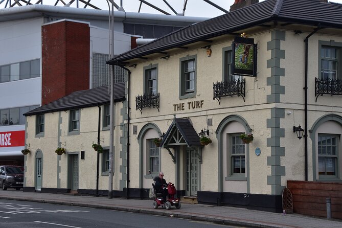 Private Welcome To Wrexham Half-Day Tour - Since You Asked