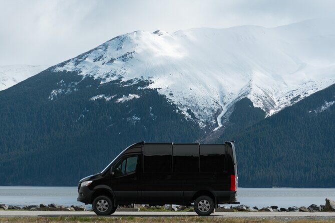 Private Wildlife, Glacier & Gold Panning (Panoramic Van  Max 9) - Who Will Love This Tour?