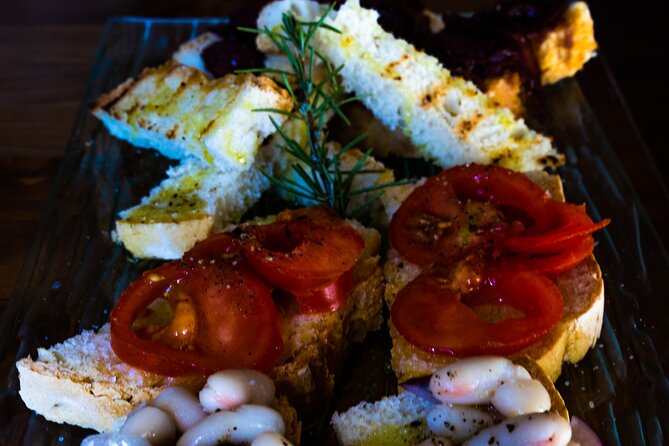 Private Wine and Extra Virgin Olive Oil Tasting - Meeting and Accessibility