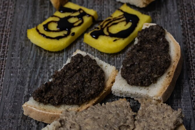 Private Wine, Evo Oil, Balsamic Vinegar Experience & Meal - About Podere La Marronaia