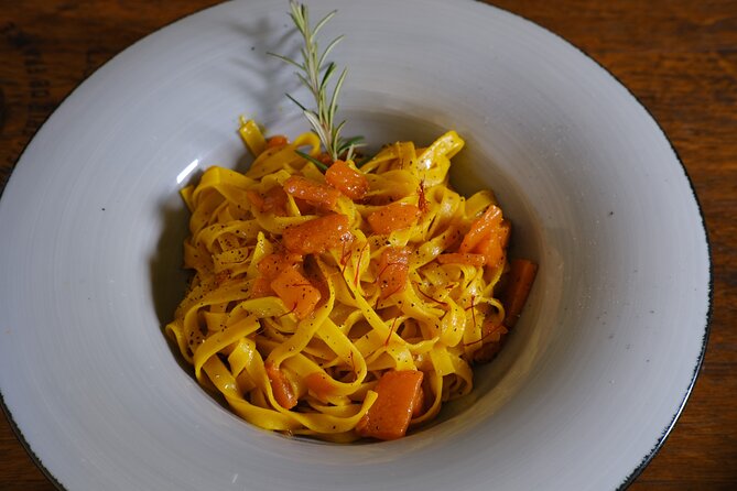 Private Wine & Evo oil tasting with Saffron Meal - The Sum Up