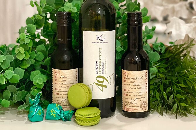 Private Wine Tasting and History Prague - Knowledgeable Guide Insights