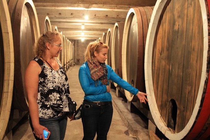 Private Wine Tour in Royal Region - Winery Visits