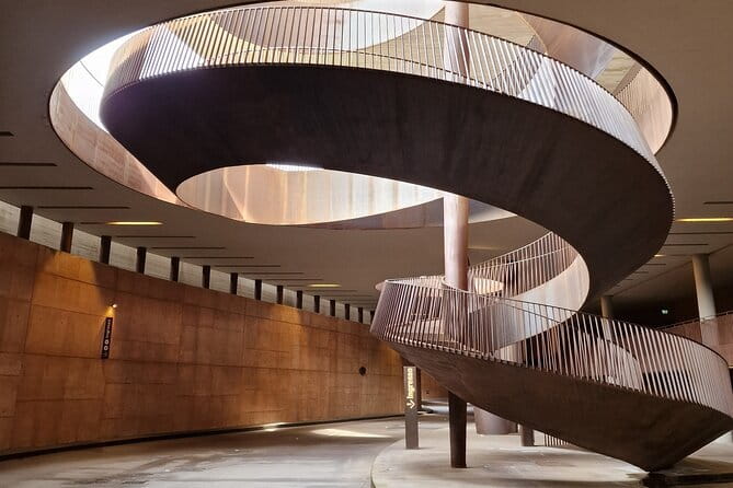 PRIVATE WINE TOUR TUSCANY Wines and Wineries of Chianti Classico - The Sum Up